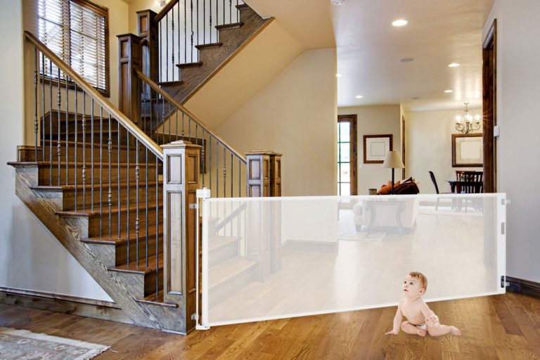 Smart Retract Retract-A-Gate Retractable Safety Gate for Kids and Pets ...