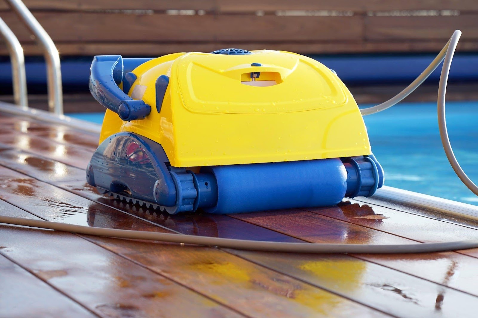 Benefits Of Robot Pool Cleaning & How To Find The Right Machines ...