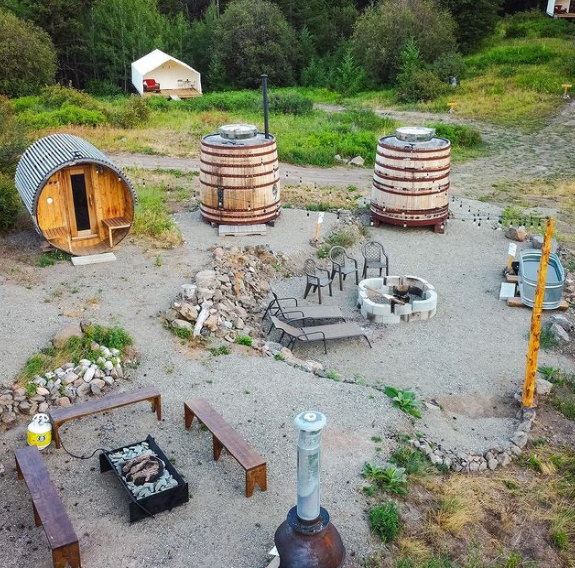 How To Live Your Life Off-The-Grid In A More Sustainable Way ...