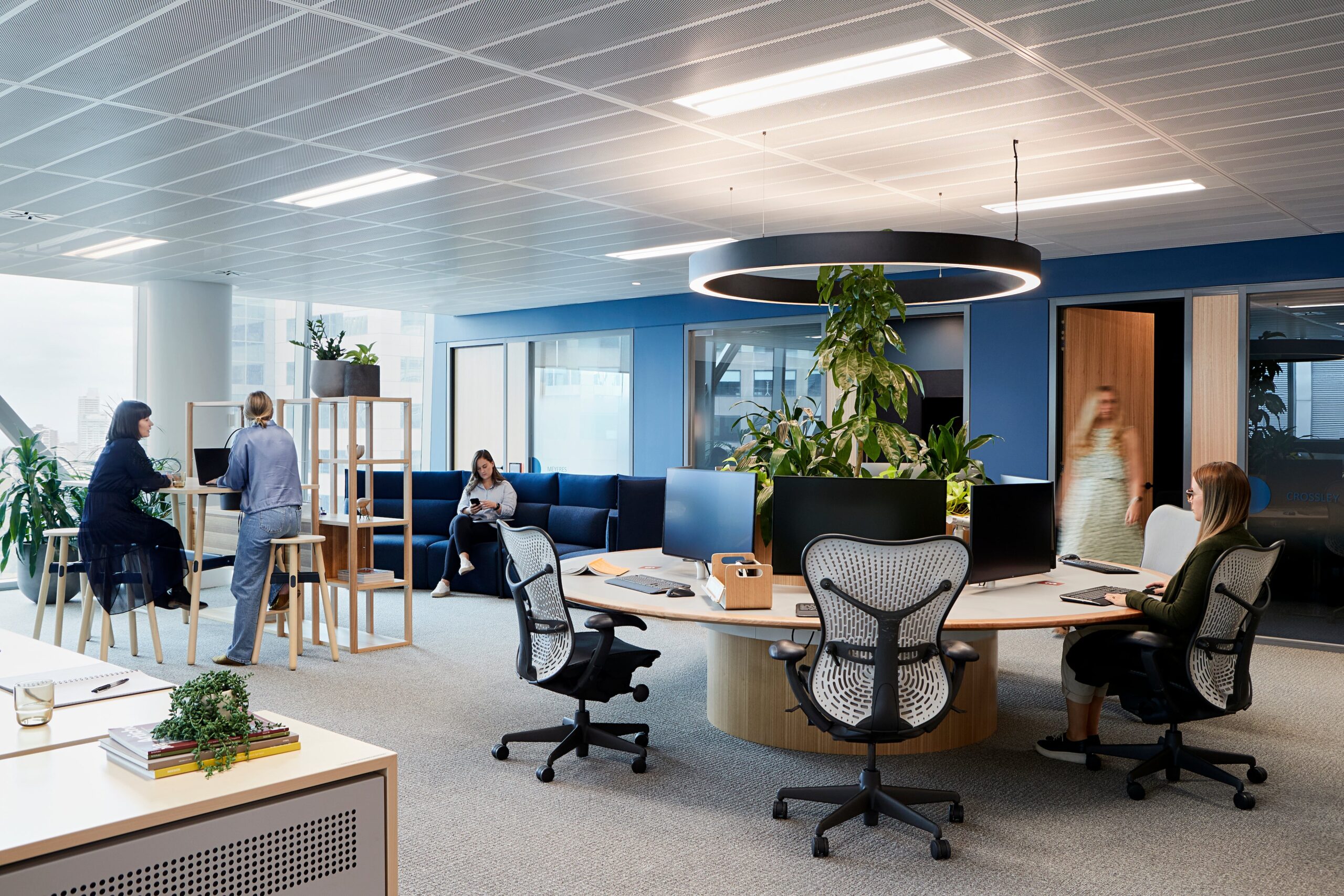 The Ultimate Guide to Finding Your Best Office Chair - Bragging Mommy